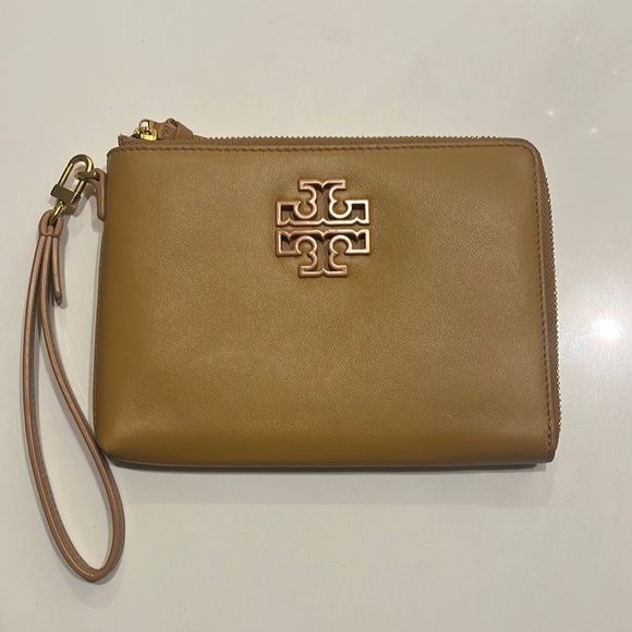 Tory Burch | Bags | Tory Burch Lily Zip Pouch | Poshmark